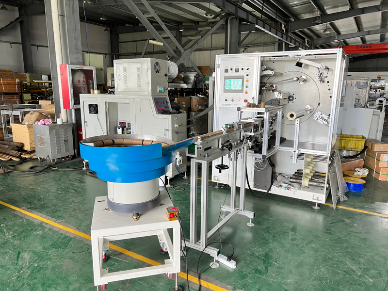 Fully Automatic Turret 4 Spindles Rewinder Machine Non Stop Rewinder ...